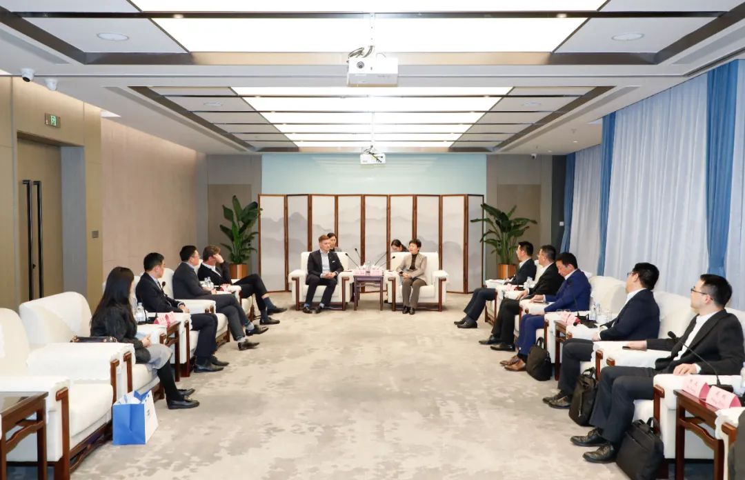 陈丽艳会见通力集团副董事长尤西·赫林一行 | 昆山市人民政府