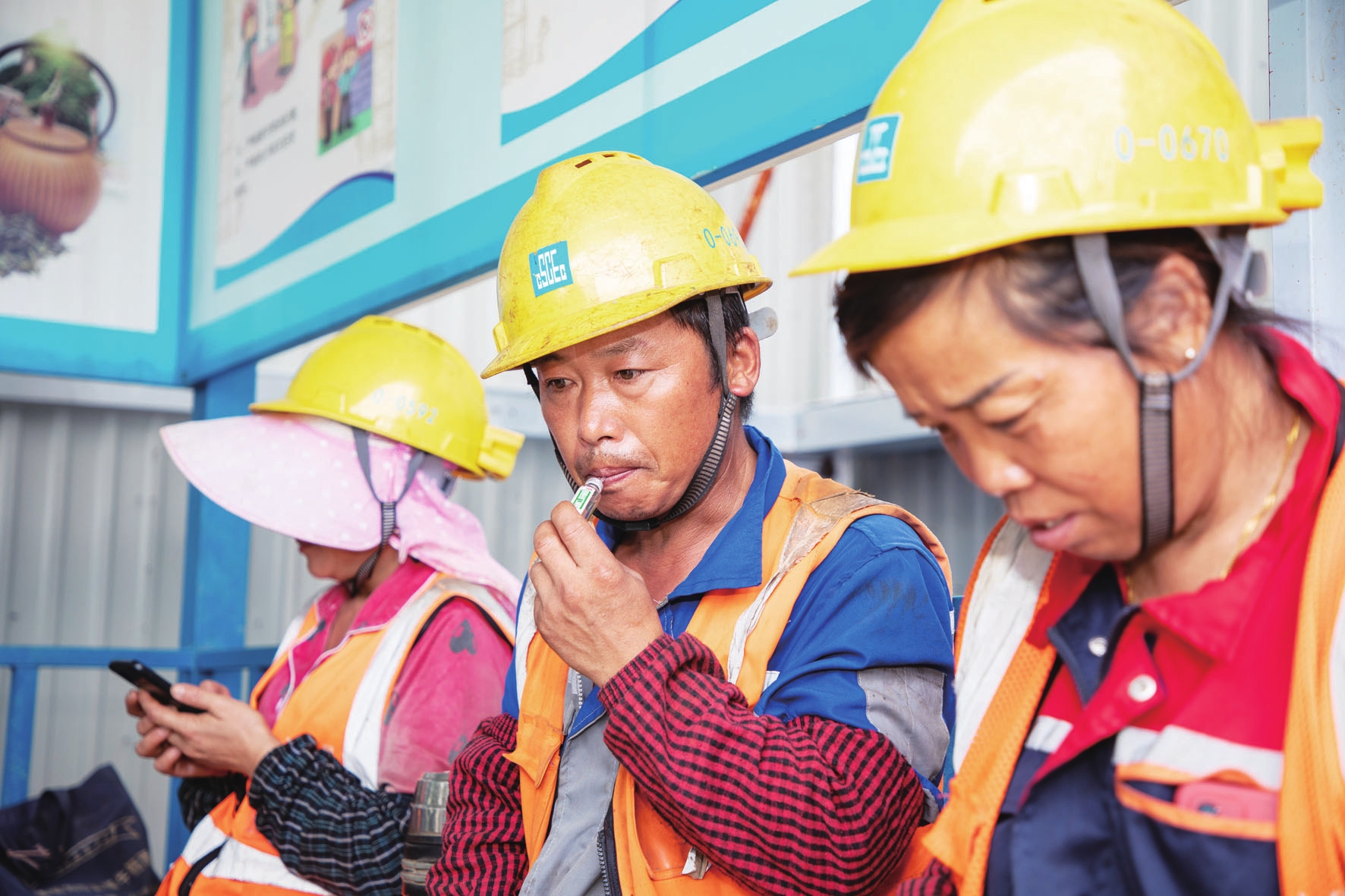 解暑“凉”方，呵护高温下的劳动者！ | 昆山市人民政府